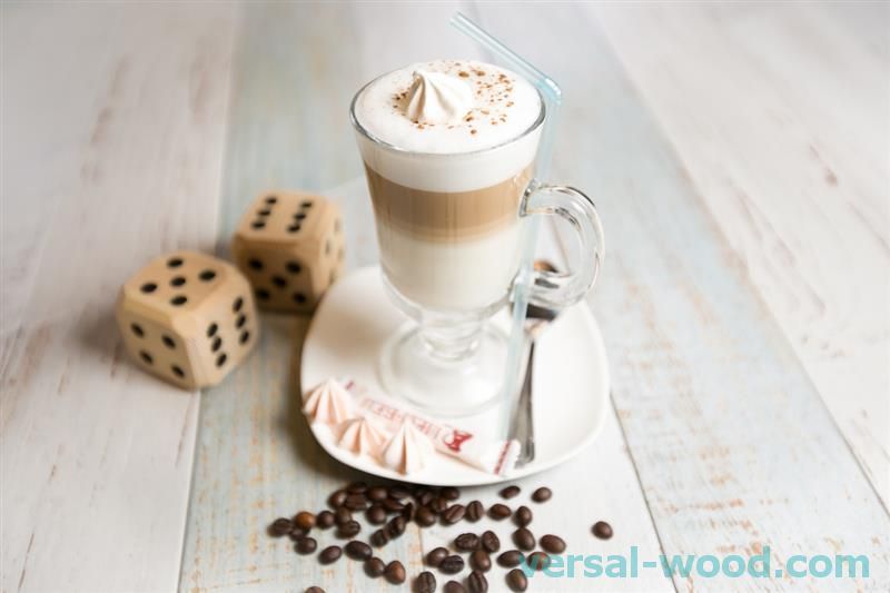 Čaša za latte: kako kažu, prozirne čaše, glavne karakteristike, sorte ...